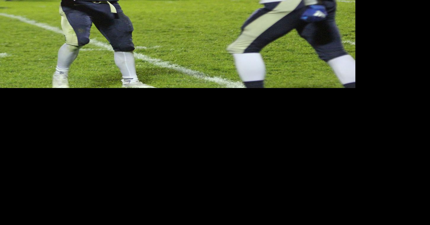 Baraboo football expects another defensive struggle at Mosinee