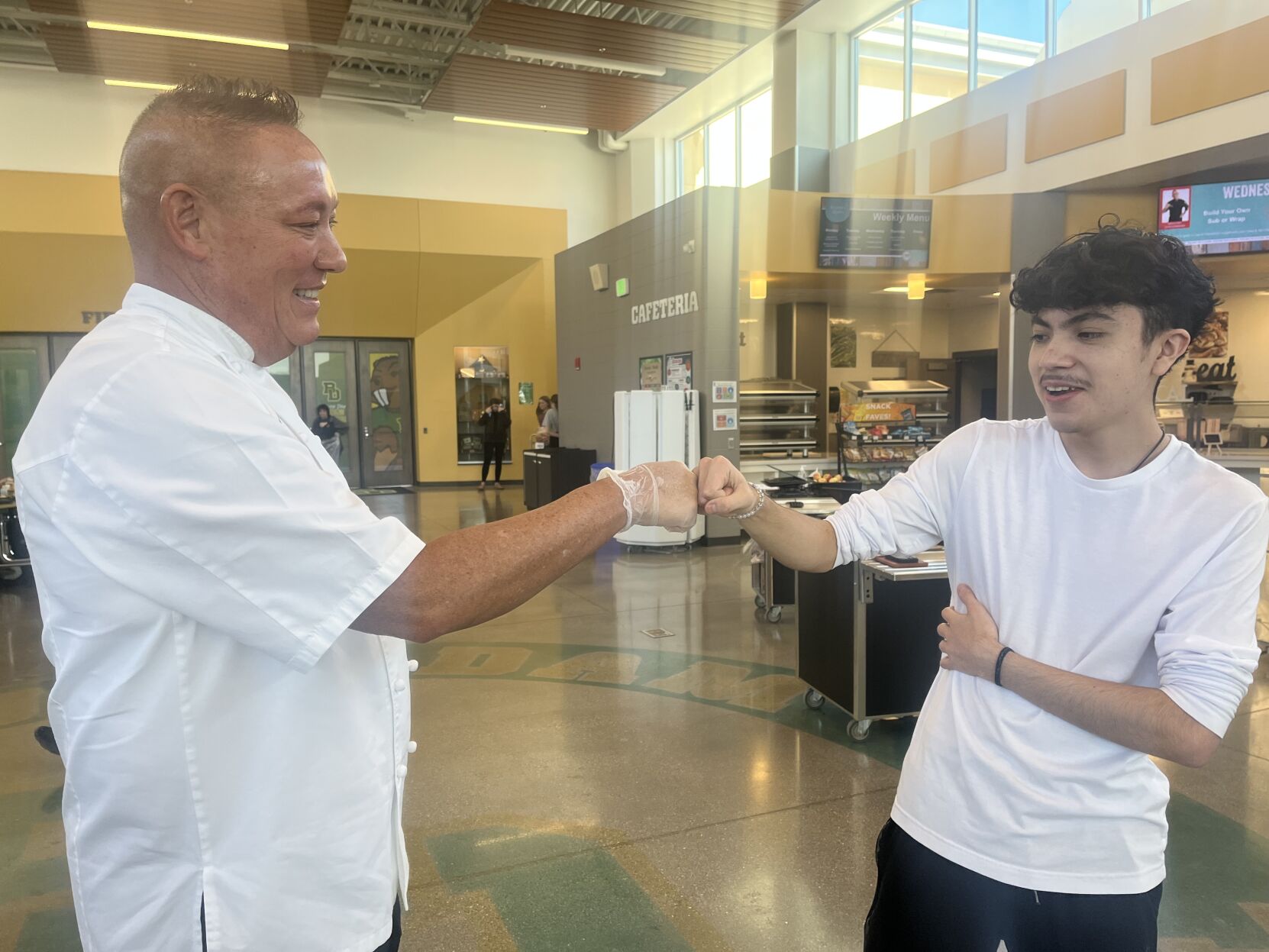 Sushi chef wows Beaver Dam students with burgers and boba