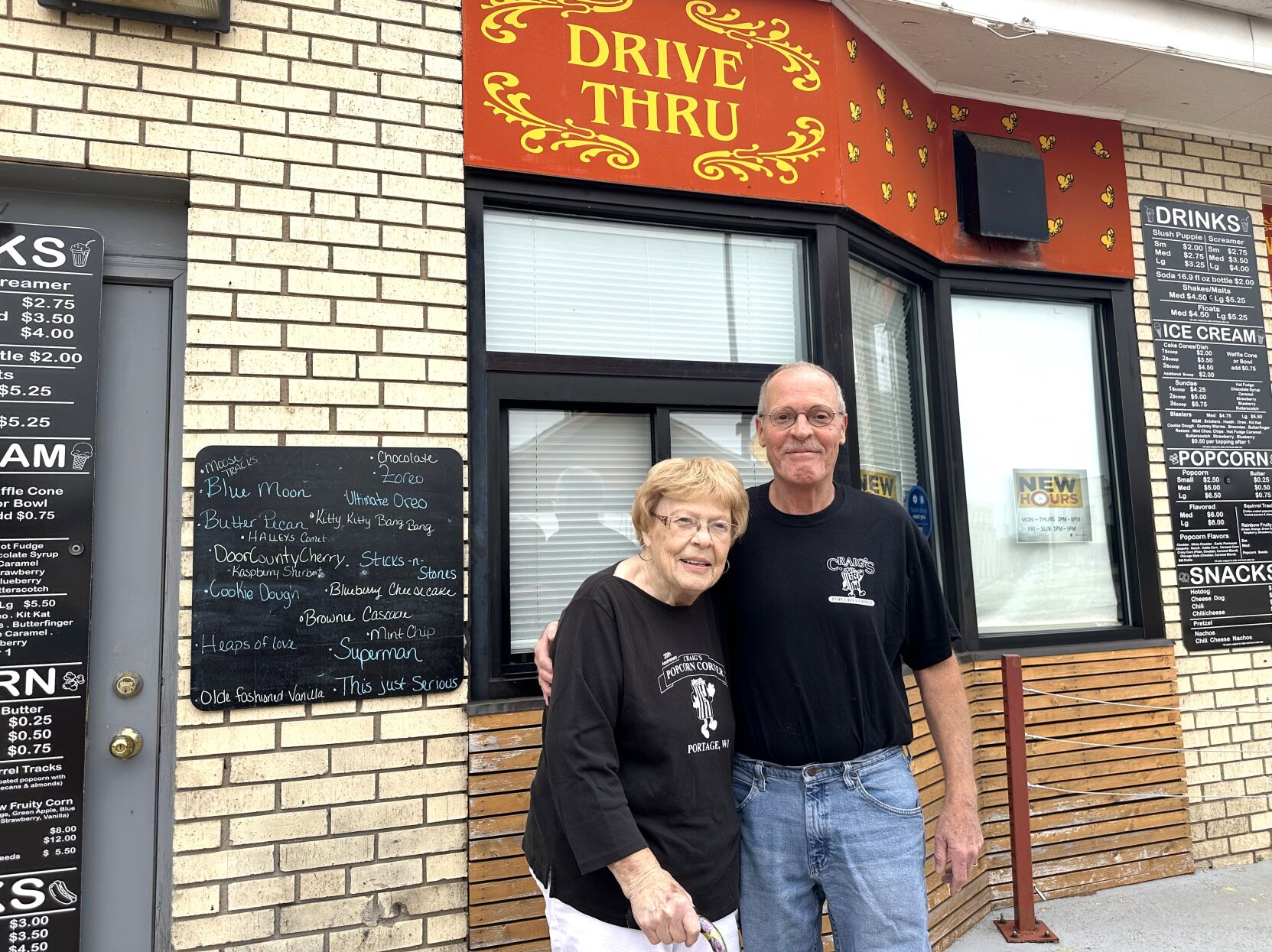 Portage's mayor steps away from Craig's Popcorn Corner