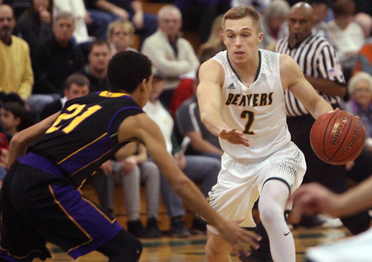 BOYS BASKETBALL: BD's Garrett Nelson commits to Stevens Point