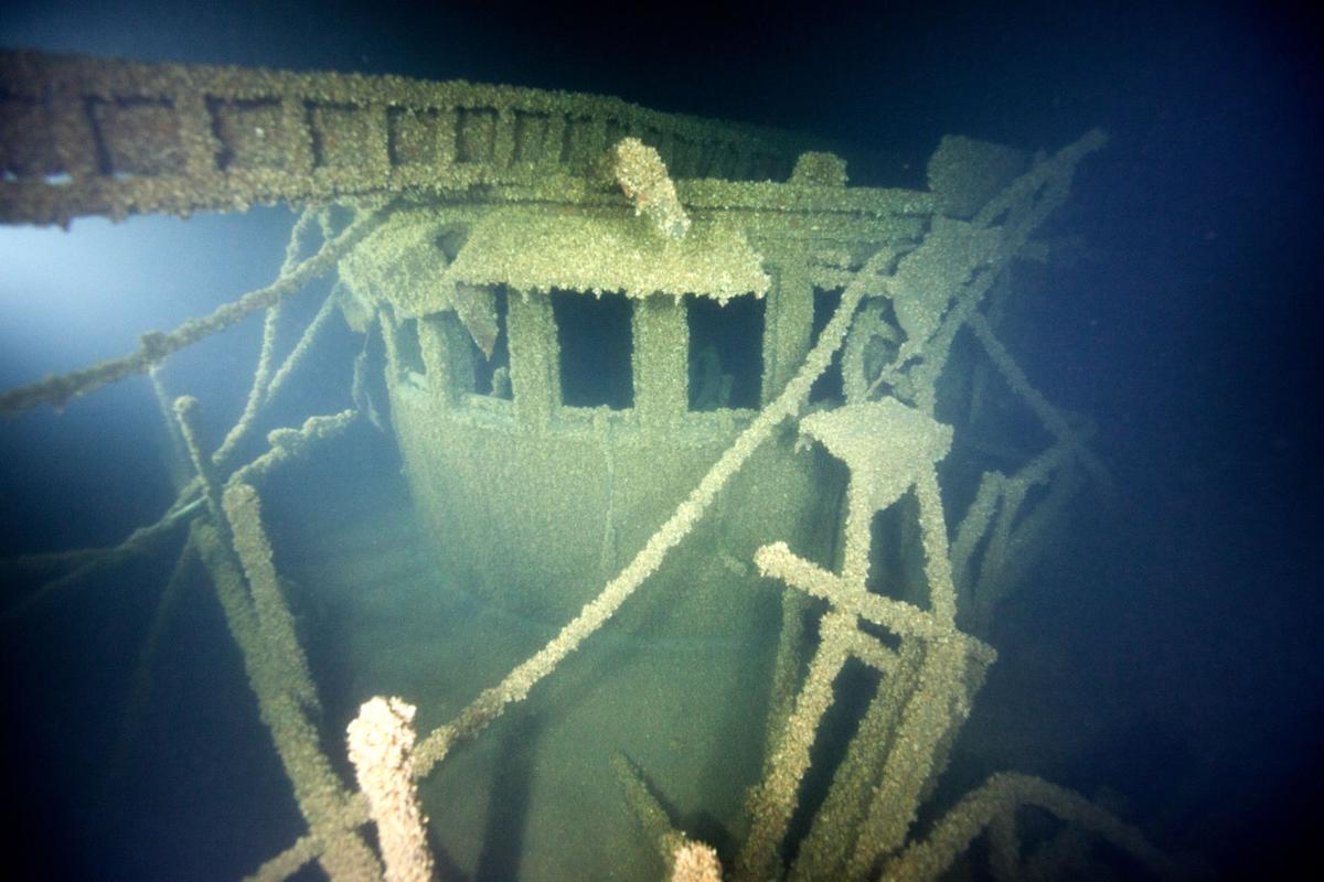 In rare feat, divers descend 430 feet to reach freighter that sank in ...