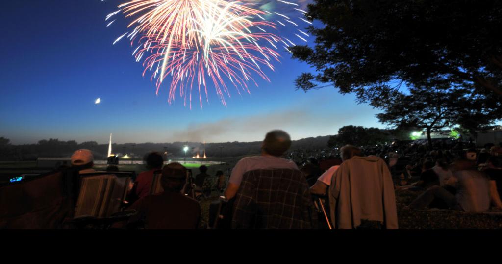 Festival Foods brings fireworks back to Baraboo