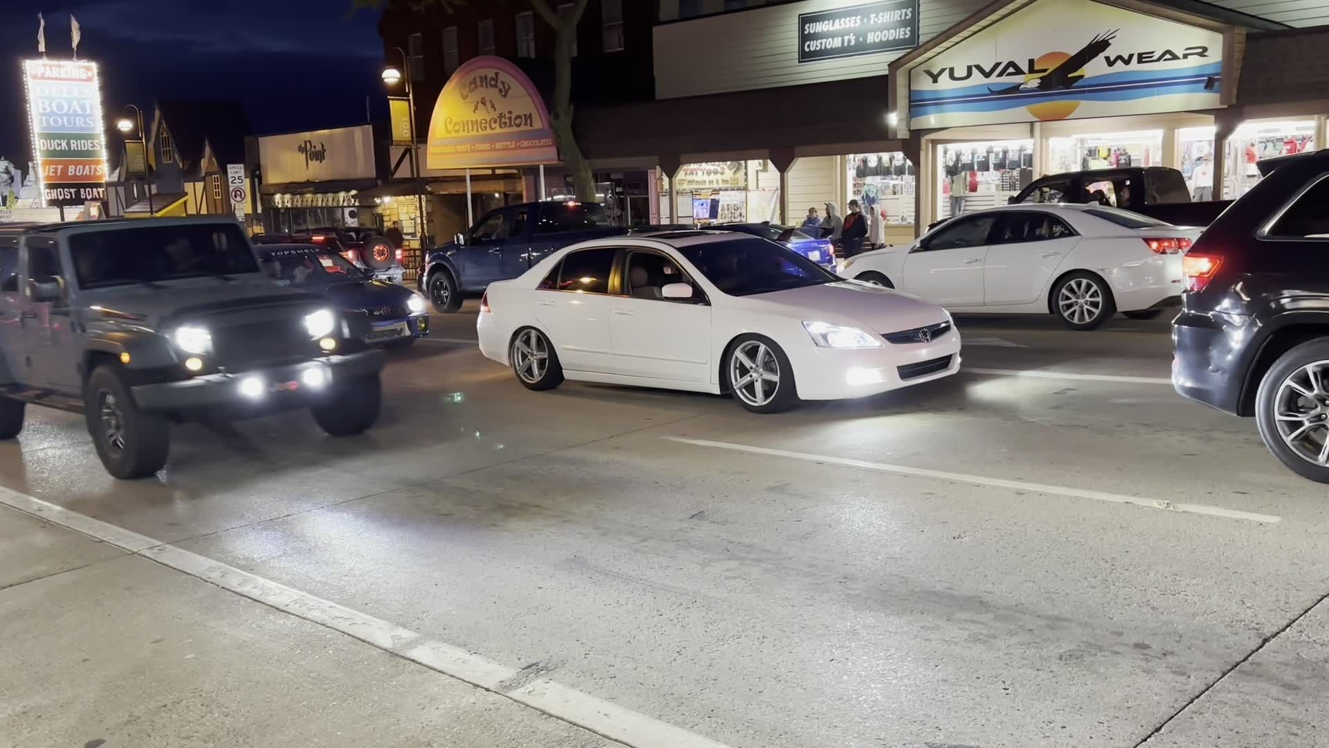 Automotion brings back crowds to kick off 2025 Dells season