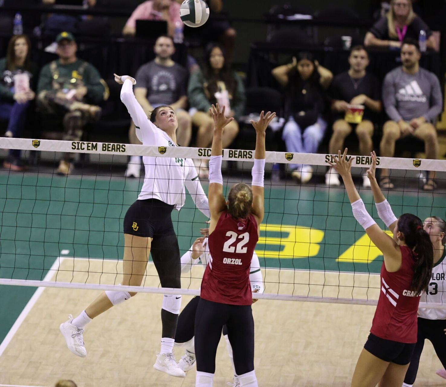 Middle blocker Alicia Andrew joining Wisconsin volleyball