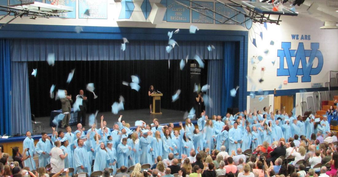106 receive diplomas at Wisconsin Dells High School commencement