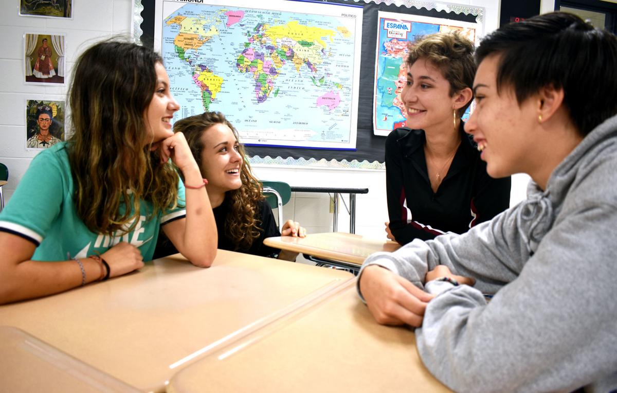 How Many Students Are In The Classroom In Spanish V rias Classes how-many-students-are-in-the-classroom-in-spanish-v-rias-classes