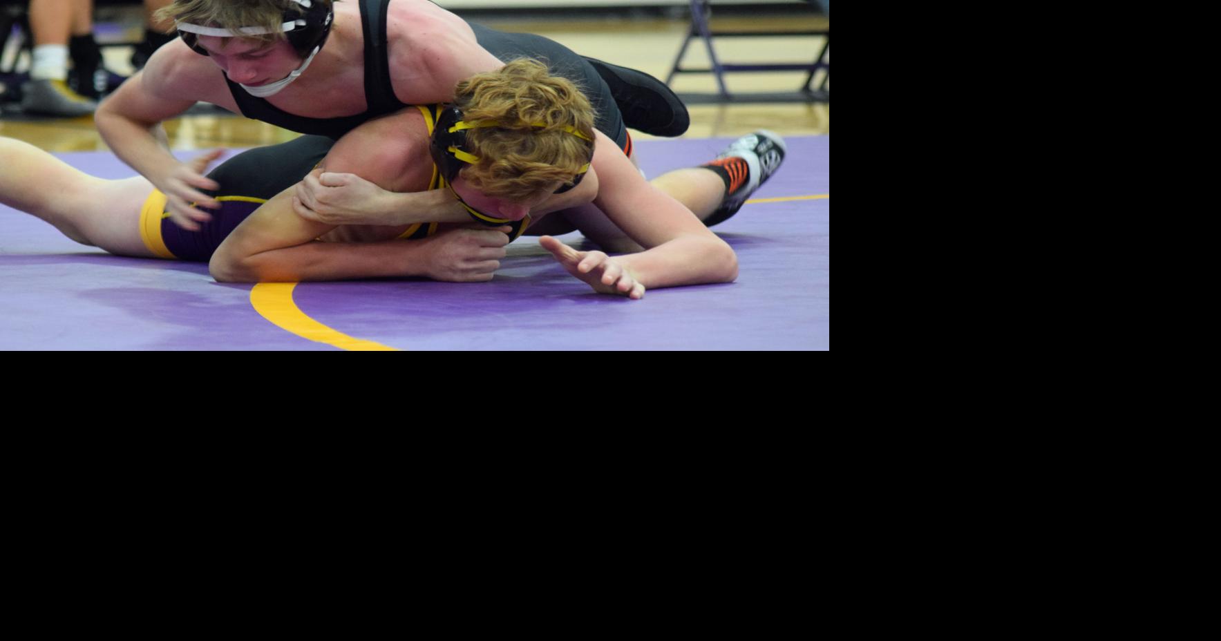 PREP WRESTLING: Dylan Golke's major decision propels Portage to 40-34 ...