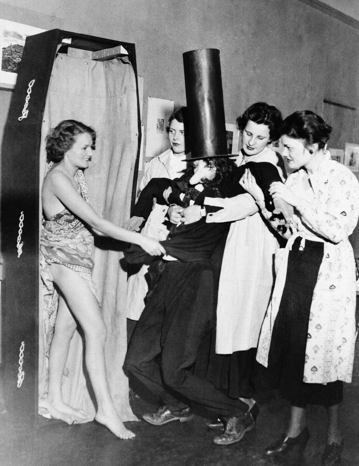 Photos: Celebrating the end of Prohibition on Dec. 5, 1933