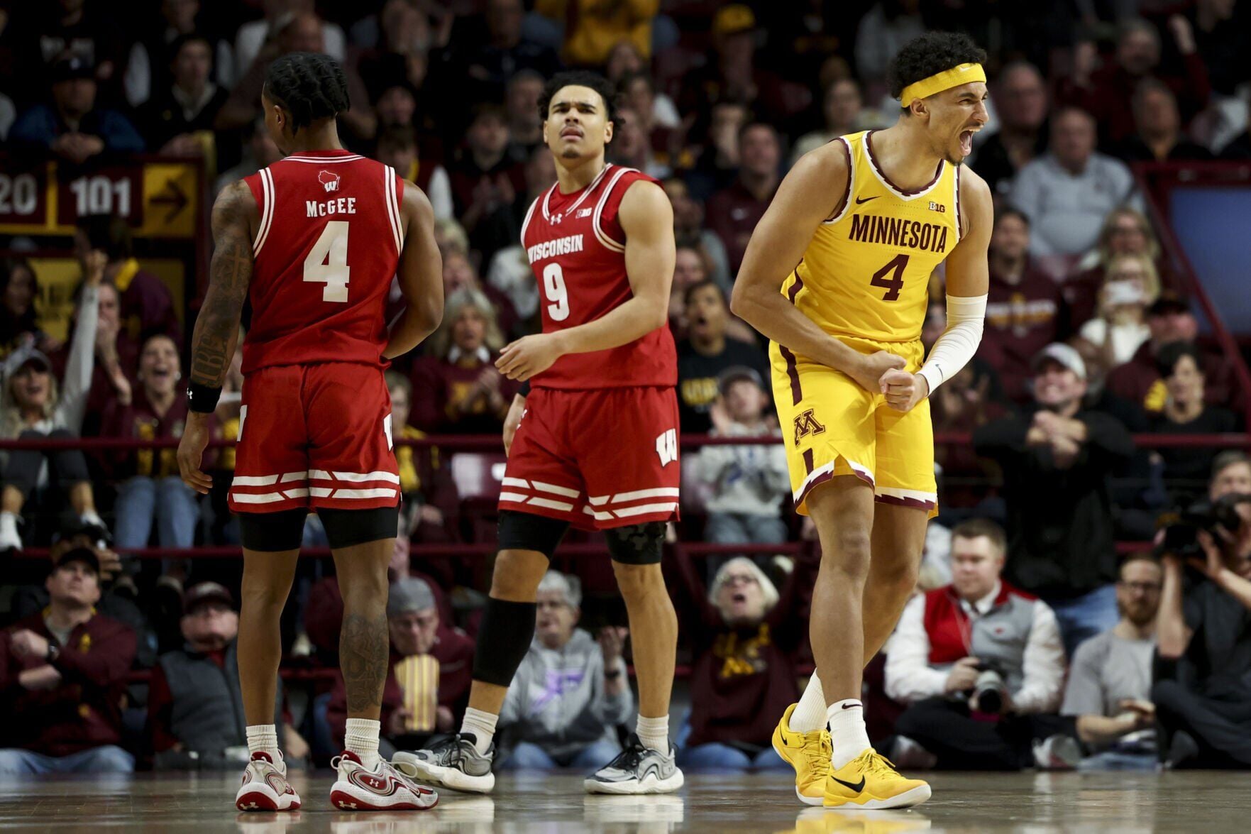 Jack Janicki helps spark Wisconsin men's basketball's bench