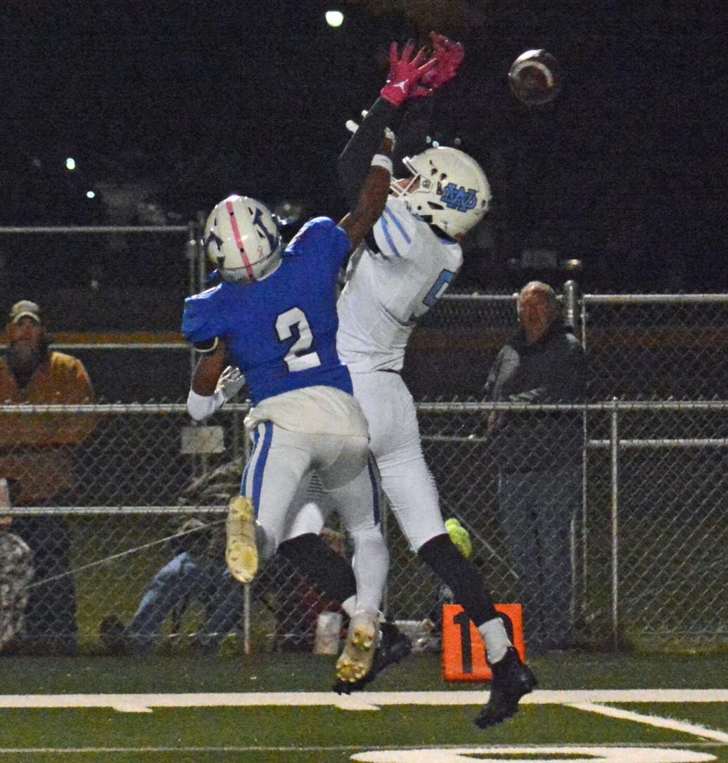 Lodi Blue Devils lockdown Wisconsin Dells in playoffs