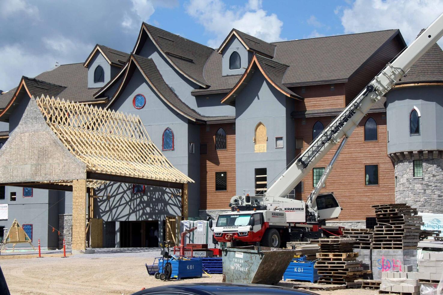 Castle-themed Dellshire Resort coming to Dells next year