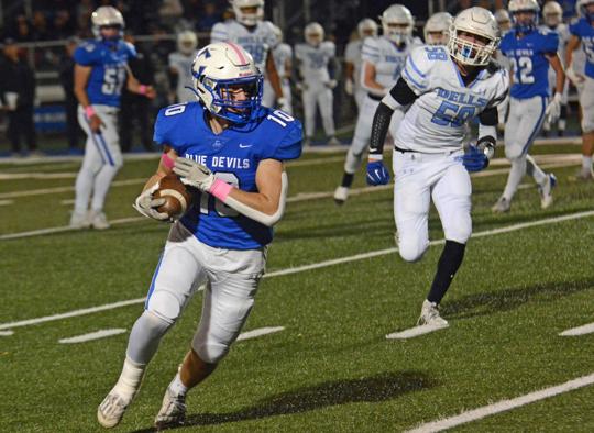 Lodi Blue Devils lockdown Wisconsin Dells in playoffs