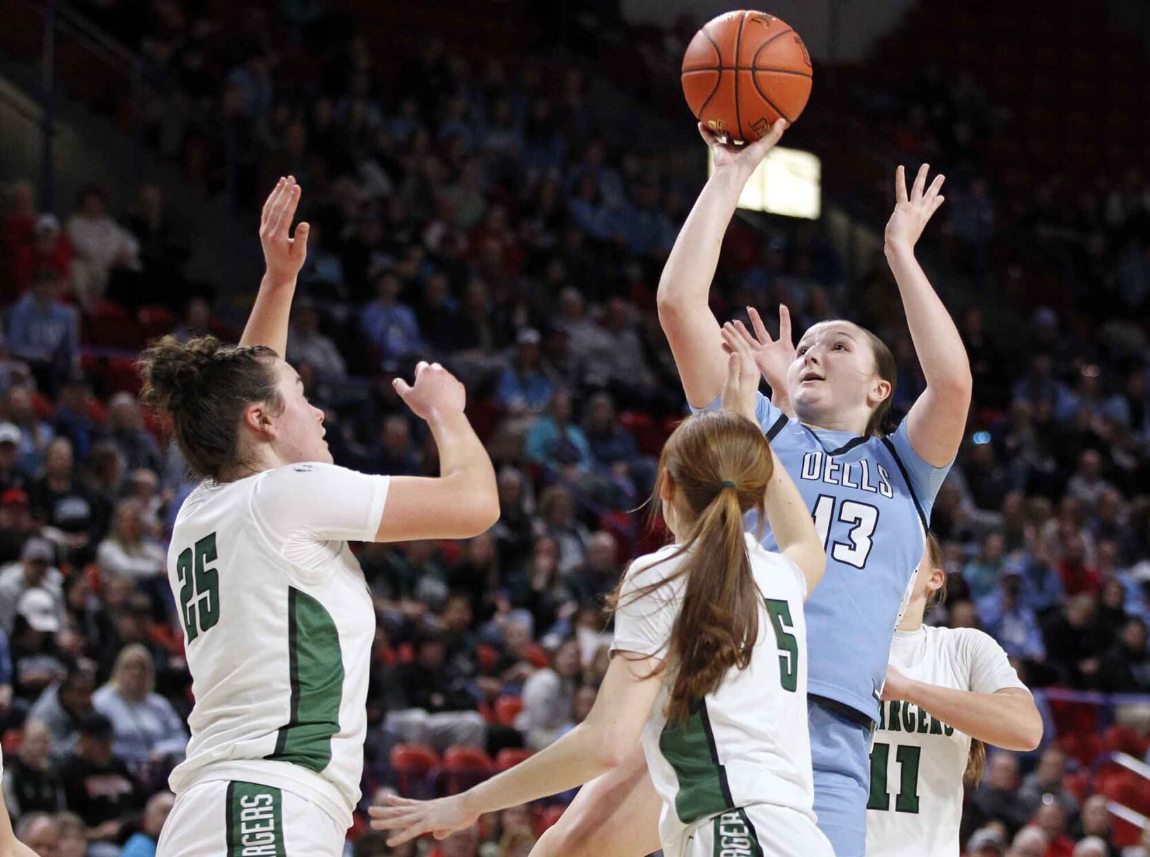 Wisconsin Dells girls basketball reaches state title game