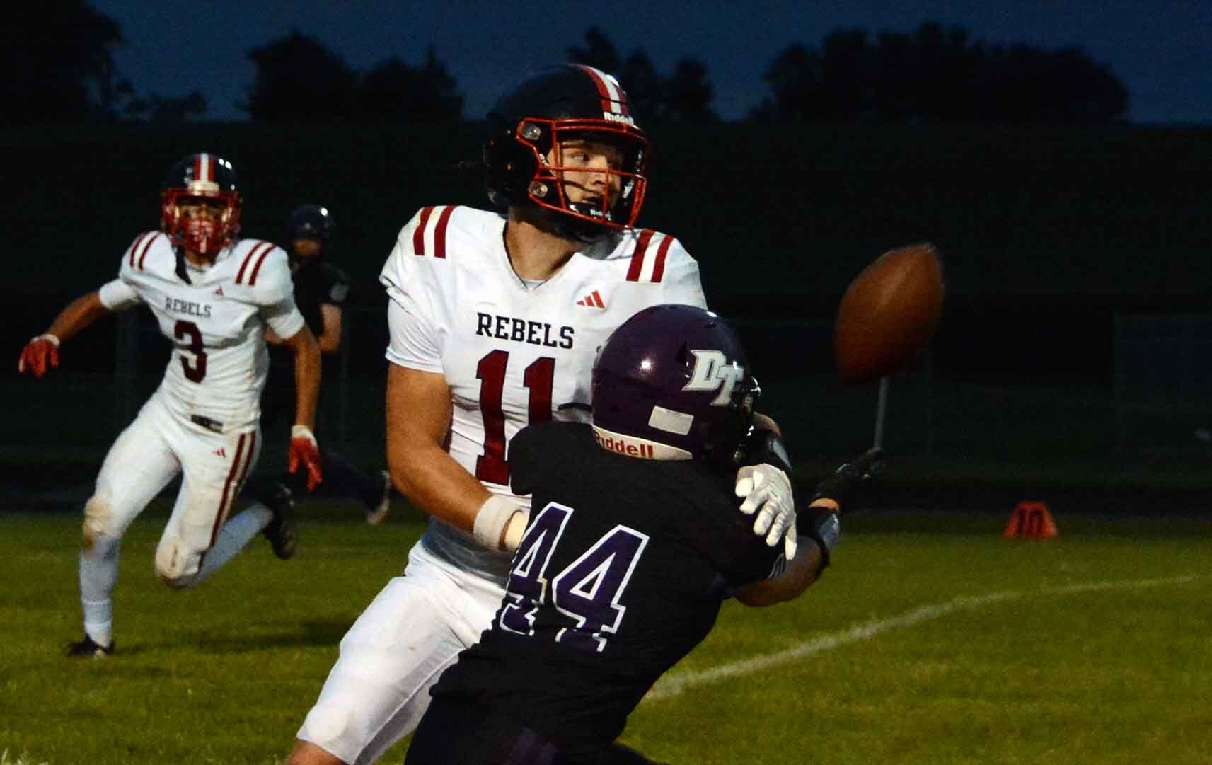 Fall River/Rio high school football defeats Dodgeland