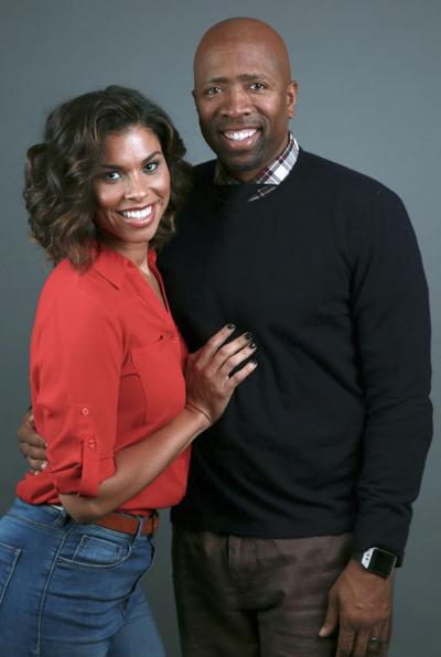 Kenny Smith and his wife invite viewers to 'Meet the Smiths'