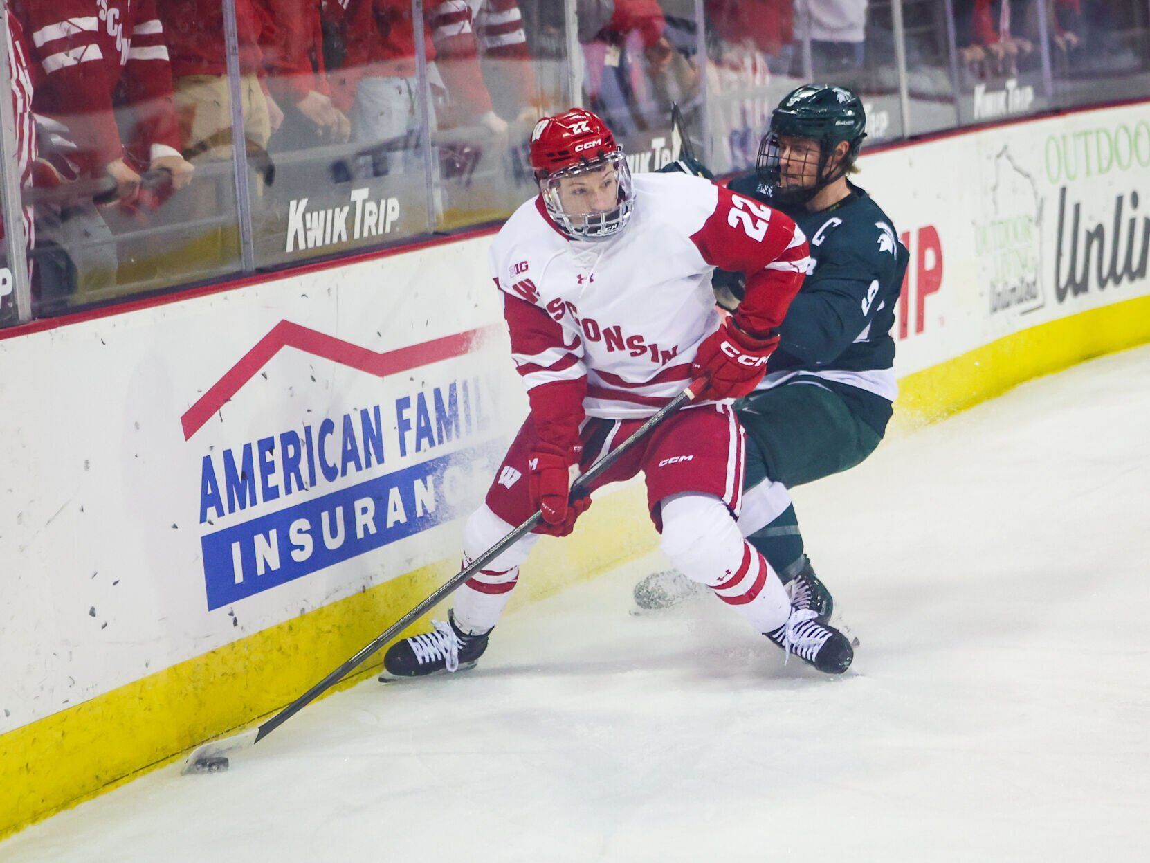 Photos: Wisconsin men's hockey wraps up series vs. Michigan State