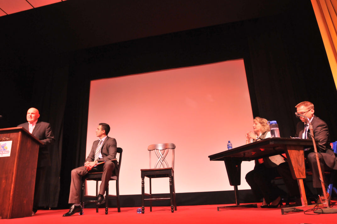 Kirsch, Considine share views at forum