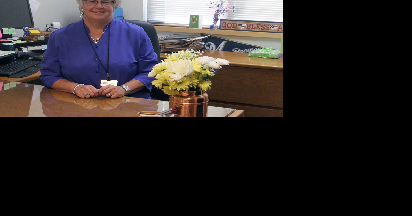 Reedsburg credit union manager retires