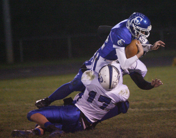 Division 7 football playoffs: Hilltoppers edge Rockets | Football ...