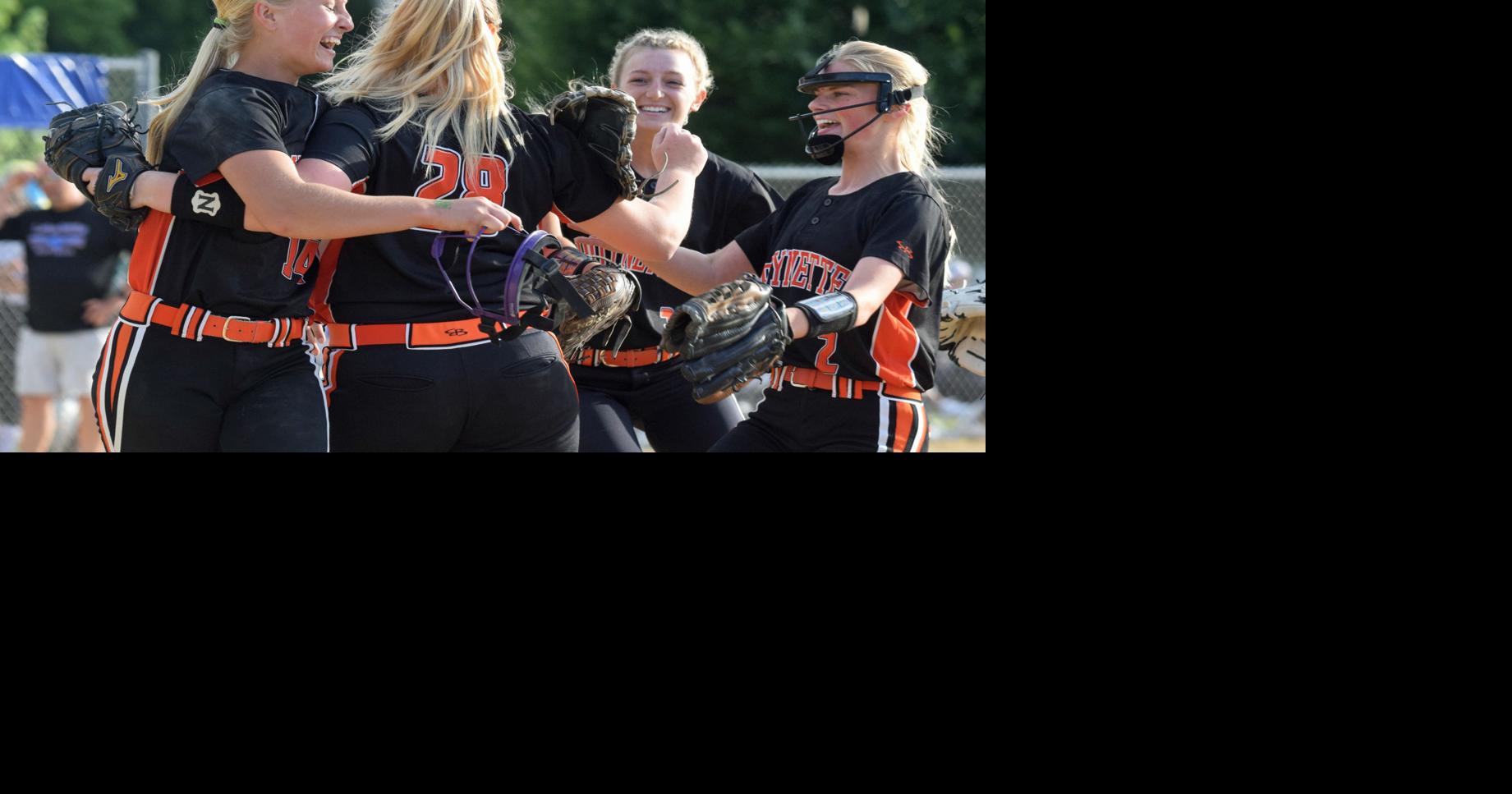 PREP SOFTBALL: Poynette capitalizes on gutsy move to top Lake Mills, 3 ...