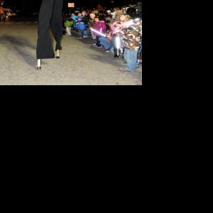 Baraboo Downtown Christmas Light Parade