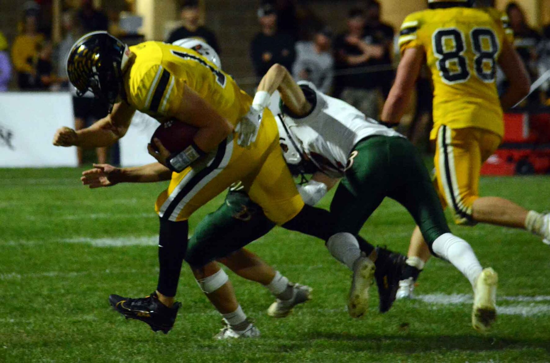 Baraboo, Portage, Beaver Dam football scores Week 8