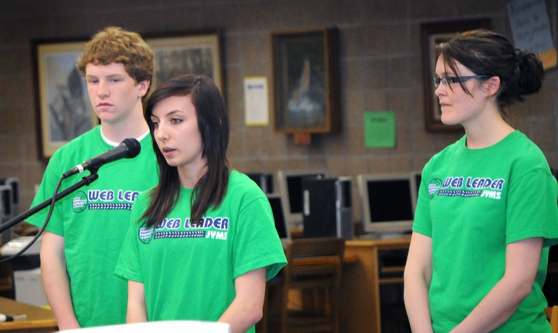 Middle-school WEB masters: School Board hears of sixth-grade program's ...