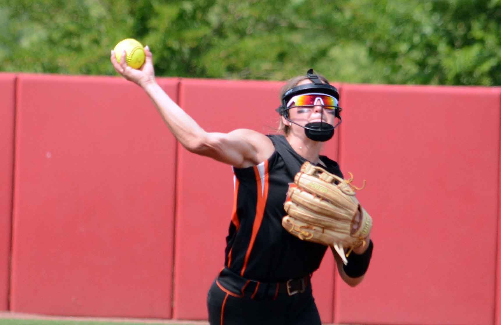 Pitching helps Poynette softball reach state finals