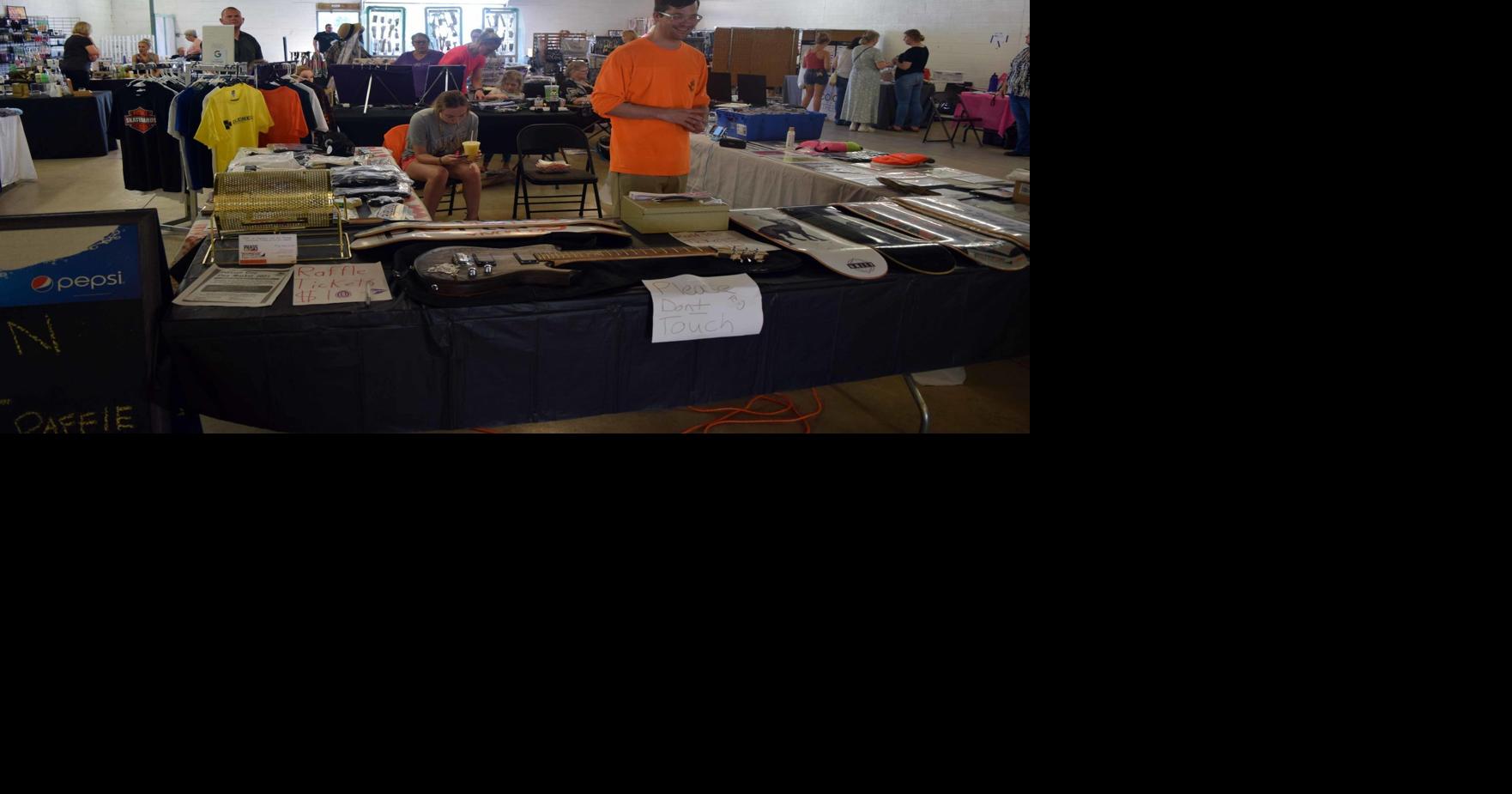GALLERY: Save the Grandstand Arts & Craft Fair