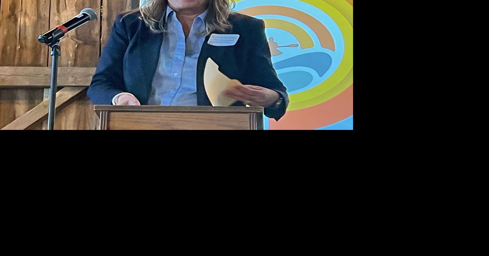 Farewell open house to honor Beaver Dam Mayor Becky Glewen