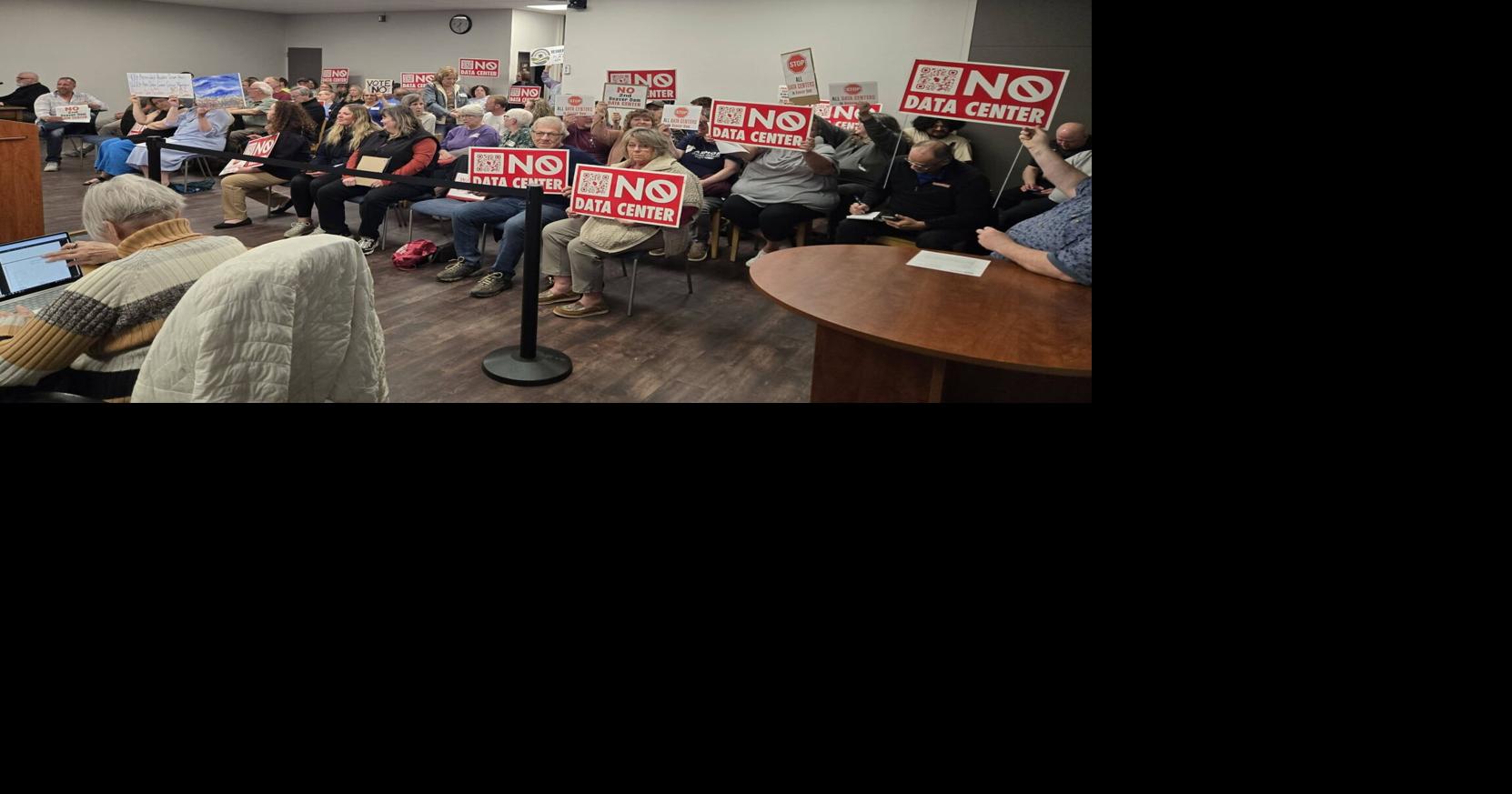 Some Beaver Dam residents want full-time mayor again