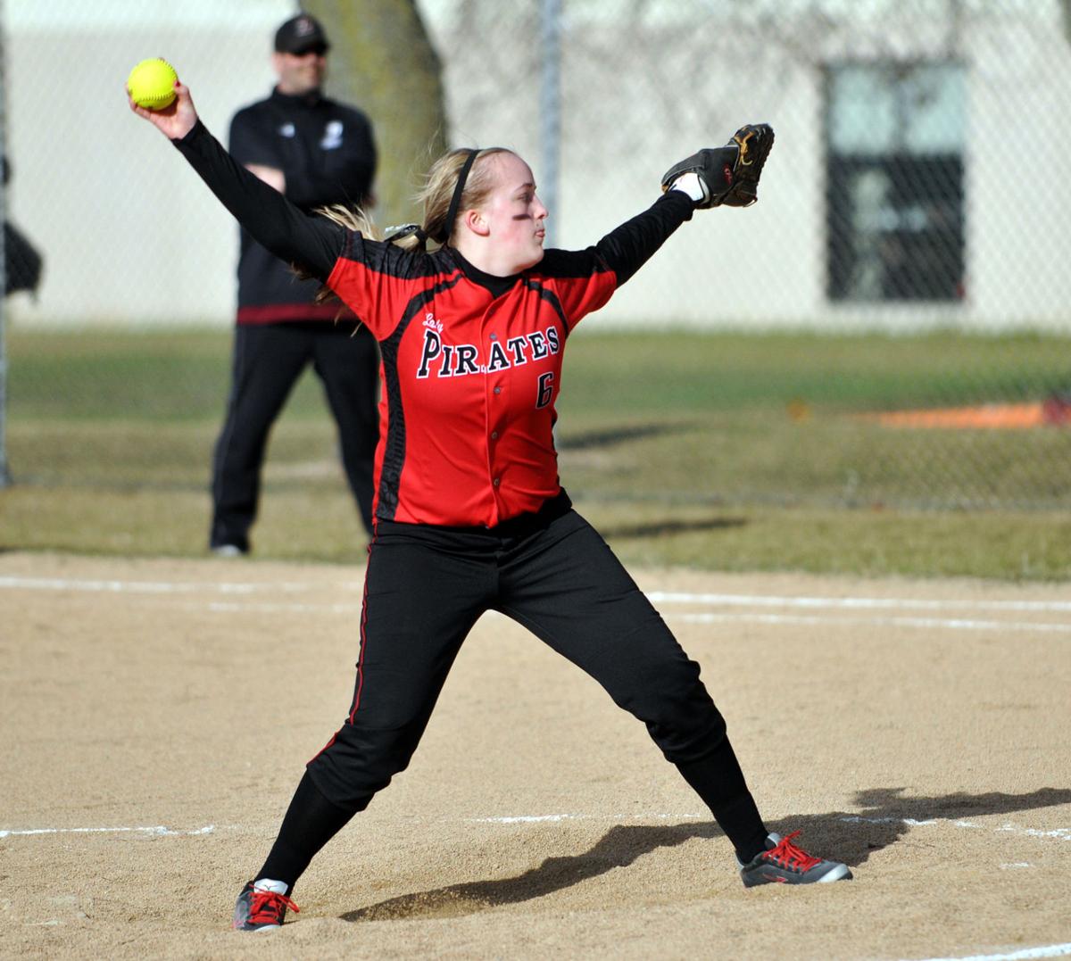 Lady Pirates softball | Area sports | wiscnews.com