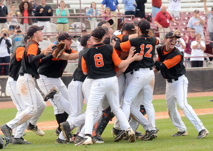 WIAA STATE BASEBALL: Portage Warriors are golden again