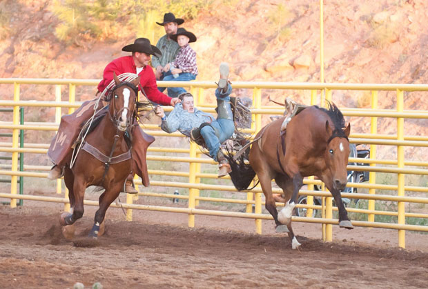 Rodeos Rock the Fourth | Multimedia | wmicentral.com