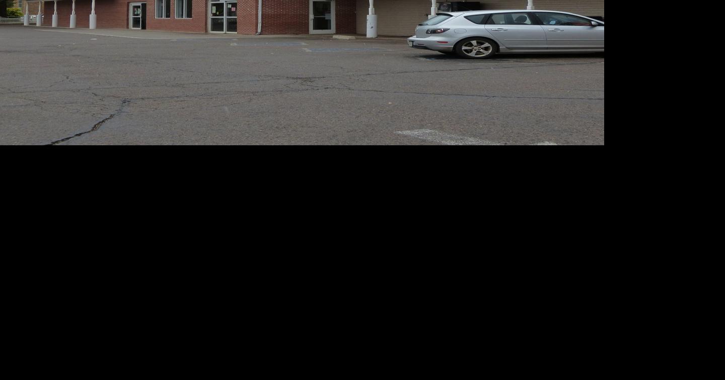 Council asked to consider IGA building as home for library | Latest ...