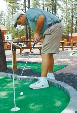 World's top mini-golfers putt at Pinetop tourney | Local Sports ...