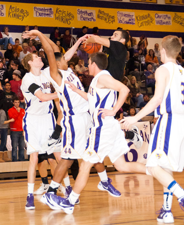 Show Low vs. Blue Ridge Boys Basketball | Multimedia | wmicentral.com