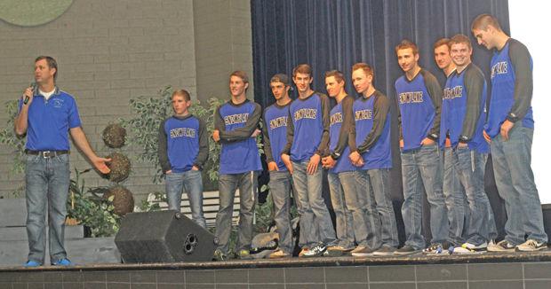 Members of Snowflake High School's state championship boys basketball ...