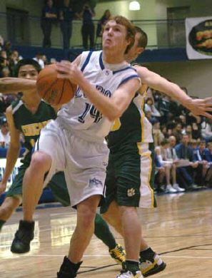 Snowflake Lobos improve to 2-1 in region with rout of Show Low Cougars ...