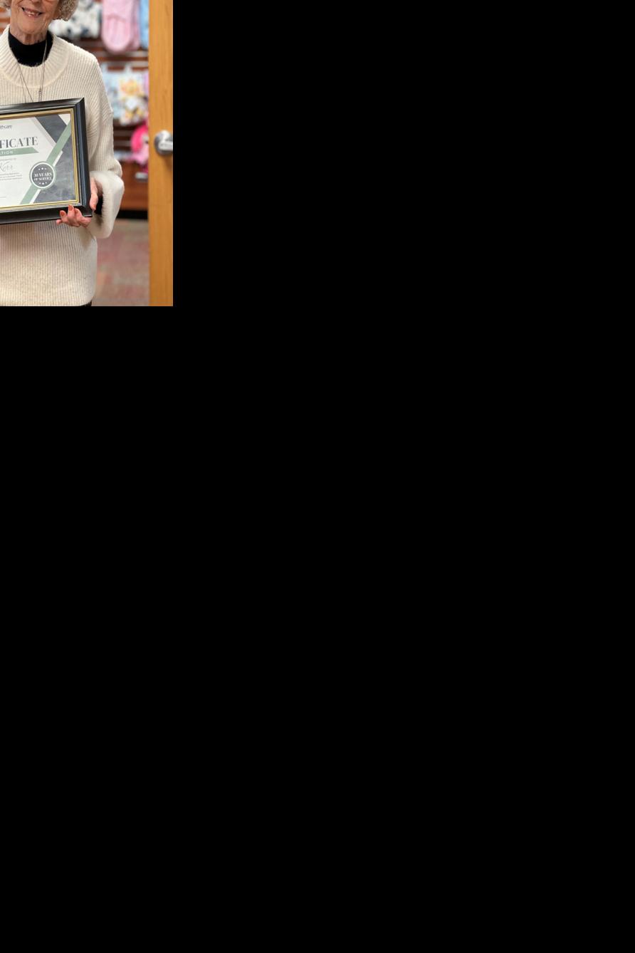 Volunteer Kerr marks 30 years at Summit Healthcare | Health ...