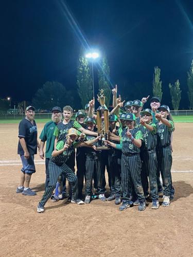 Honey Badgers win Holbrook tournament | Local Sports | wmicentral.com