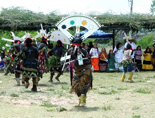 Stepping into tradition | White mountain Apache Tribe | wmicentral.com