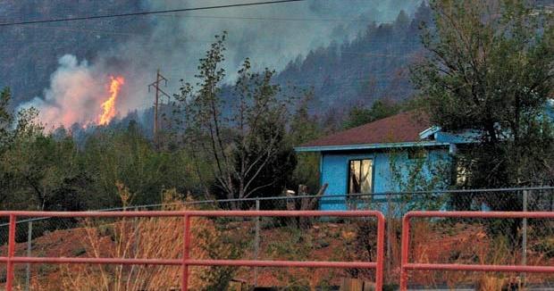 Locust Fire (May 6-11) forces evacuations; photos from the scene ...
