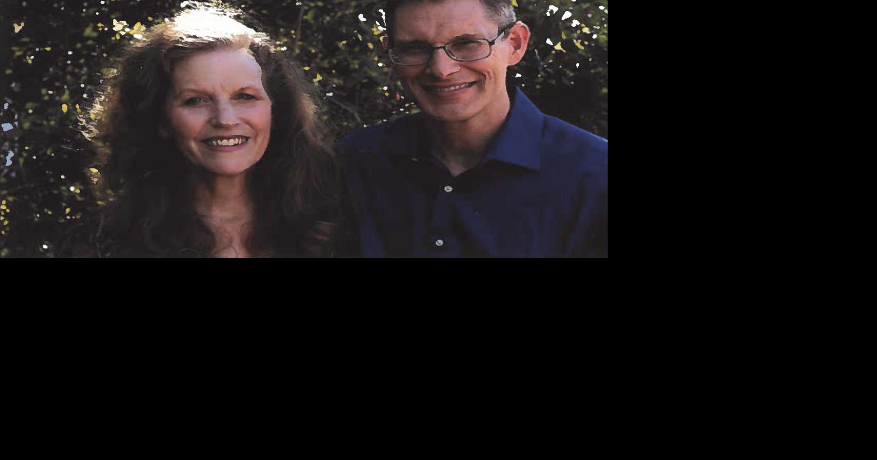 Hobbs celebrate 28th anniversary | Apache County | wmicentral.com