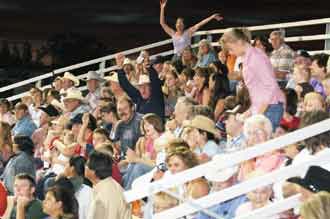 Taylor Rodeo thrills thousands | Local Sports | wmicentral.com