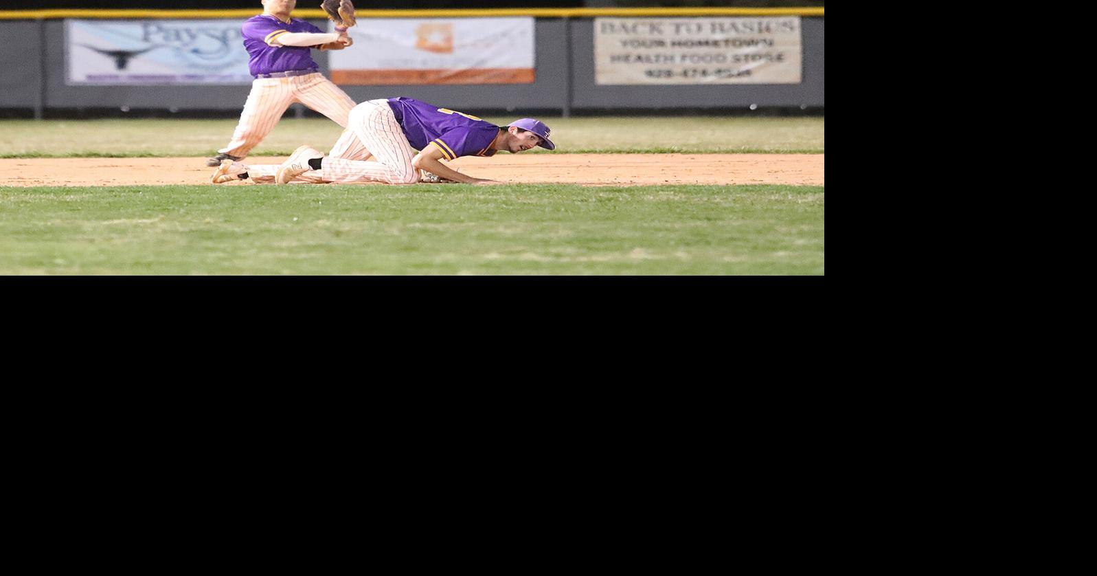 Blue Ridge beats Snowflake to move into first in 3A East baseball ...