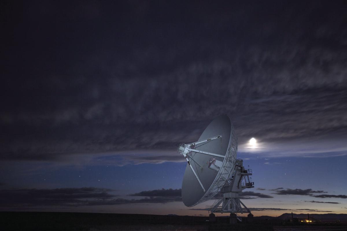 Night skies and the Very Large Array | Local News | wmicentral.com