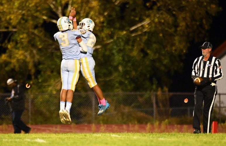 Late score powers St. Johns past Alchesay in football | Sports ...