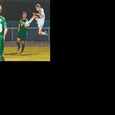 Boys soccer: Snowflake edges Show Low 2-1 | Local Sports | wmicentral.com