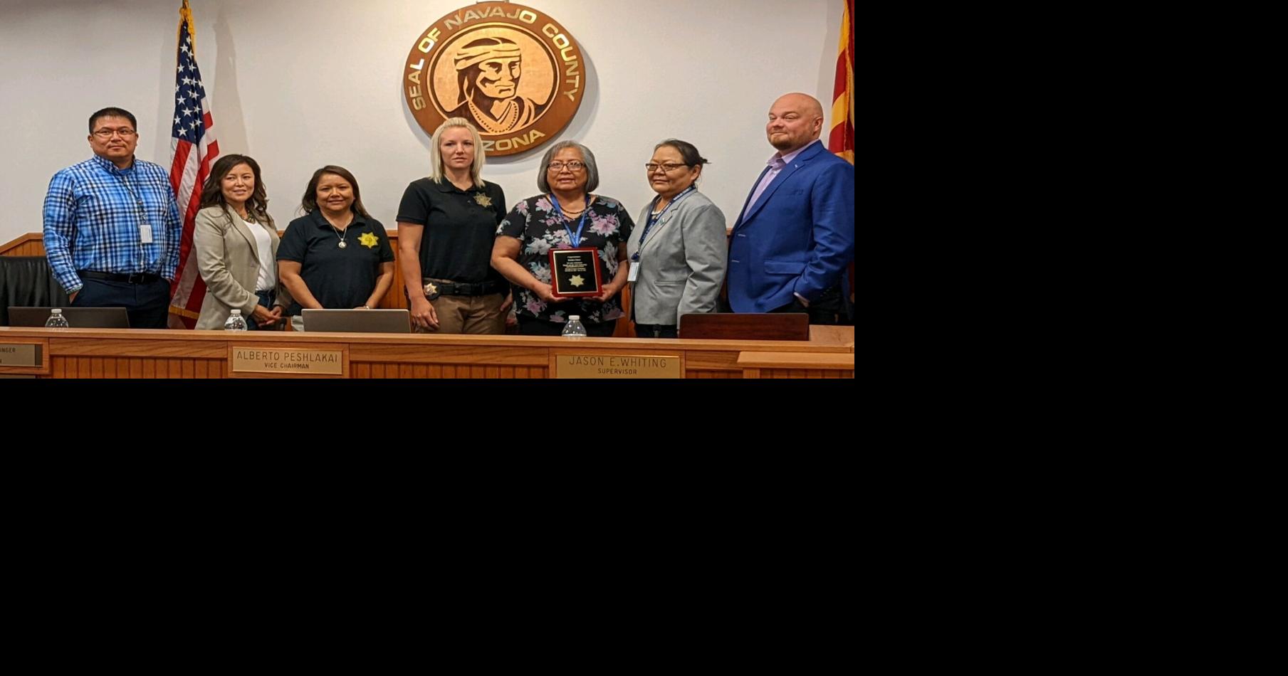 Navajo County honors the master of the probation department’s front ...